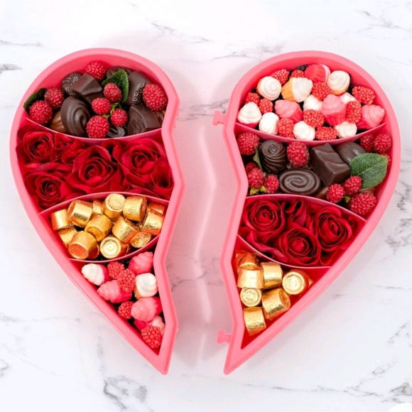 None | Kitchen | Cook With Color Best Friends Heart Snackle Box | Poshmark